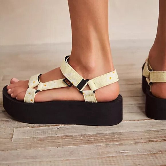 Teva | Shoes | Teva Flatform Universal Gloriosa Sandals New | Poshmark